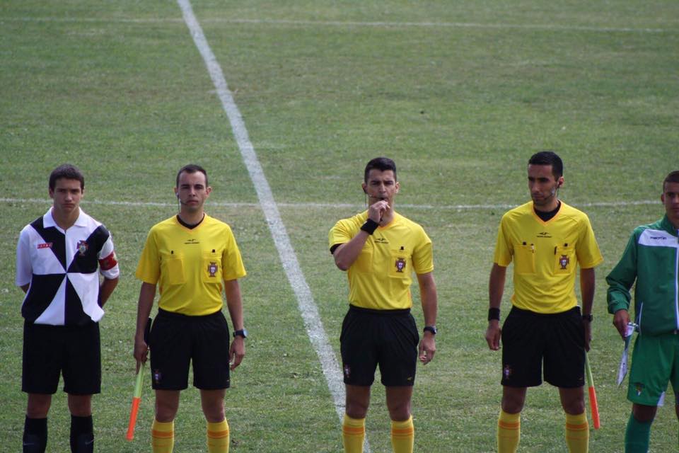 Arbitragem de Portugal e França numa "temporada cruzada"